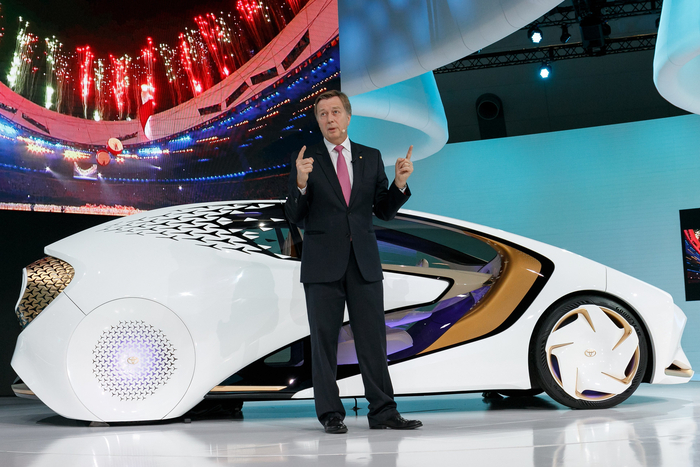 Toyota, 운전자와의 친밀도가 높은 AI 'Yui' 적용 목표 - 로아AI