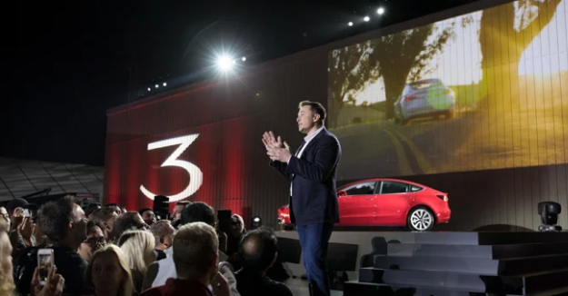 Tesla, 상하이 공장에서 생산한 첫 Model 3 차량 인도 - 로아AI